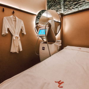 Our Outlets – Mary Chia Holdings